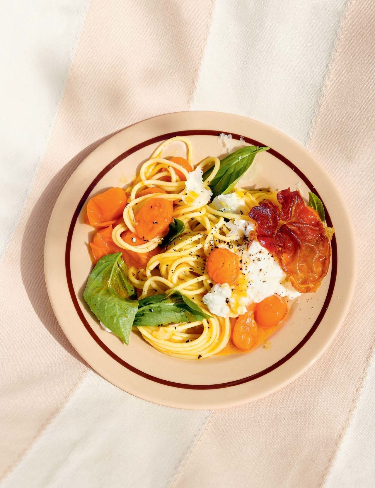 Spaghetti With Sun-Kissed Tomatoes, Ricotta and Crispy Prosciutto ...
